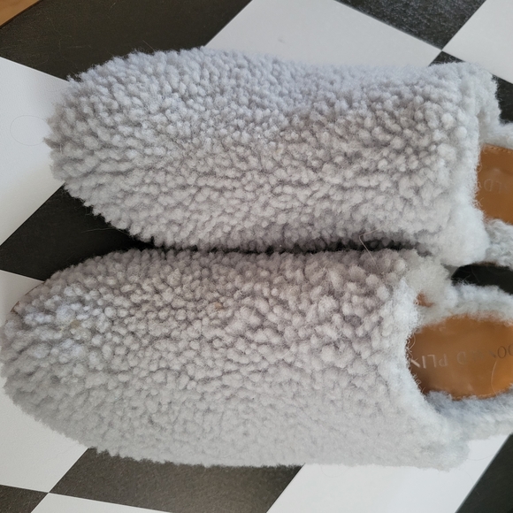 Donald J. Pliner | Shoes | Donald J Pliner Gray Fuzzy Mules | Poshmark
